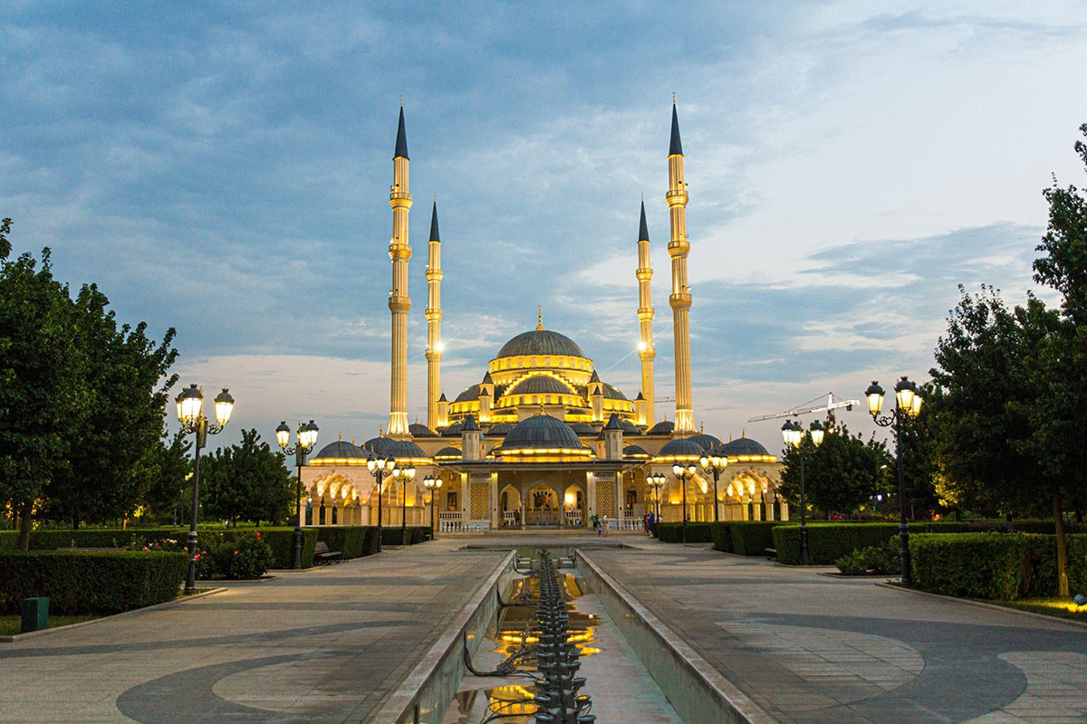 Chechen Leader Ramzan Kadyrov Has a Second Wife — And Her Properties ...