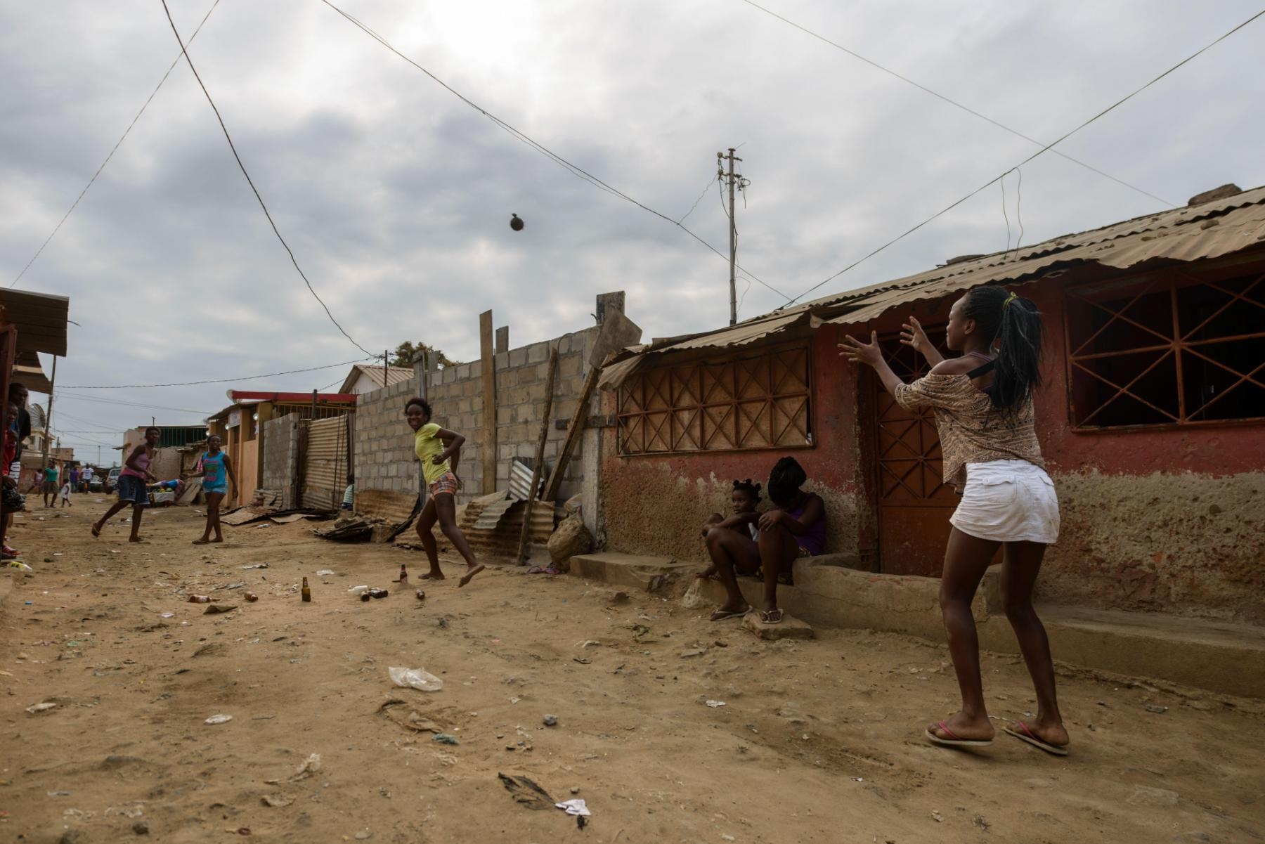 How Angolan Elites Built a Private Banking Network to Move Their Riches ...