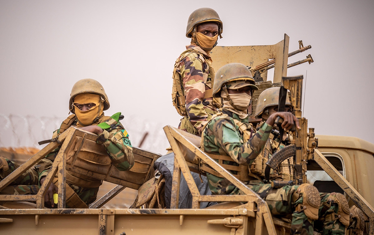 Notorious Nigerien Weapons Broker Lands Secret Arms Deal in Senegal | OCCRP