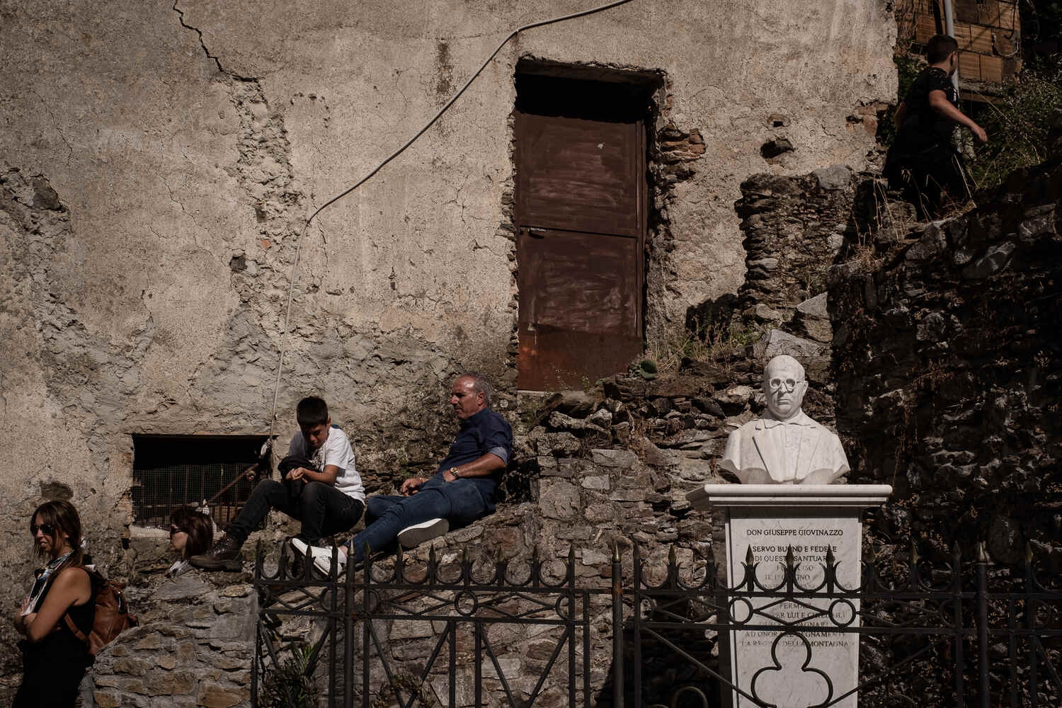 Italy’s Most Powerful Mafia Mingles With Devoted Christians at the ...