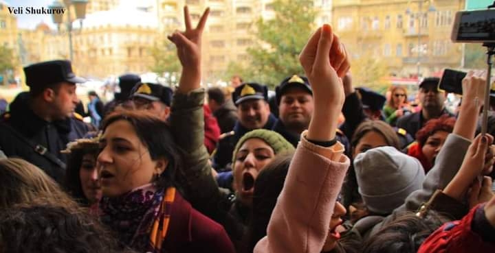 Azərbaycanın Rəqəmsal Avtokratiyasındakı Həyat: Onlar hər şeyə nəzarət ...